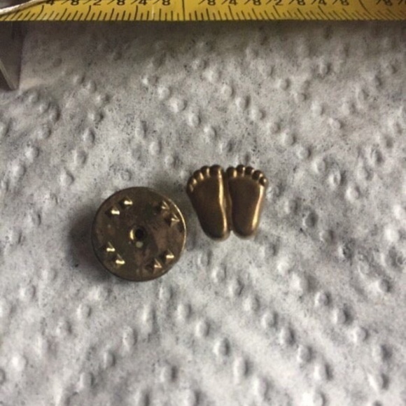 Other | Vintage Baby Feet Pin Small | Poshmark